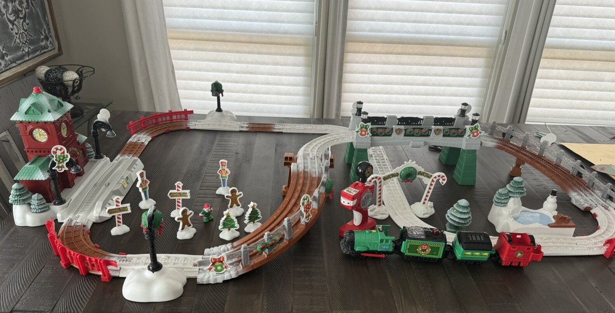 Geotrax Christmas Train Layout Christmas Tree Train Layout Model