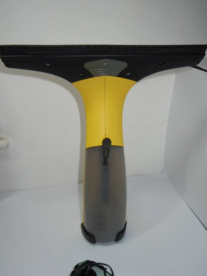 KARCHER WV50 Battery Powered Rechargeable cordless Window Vacuum ...