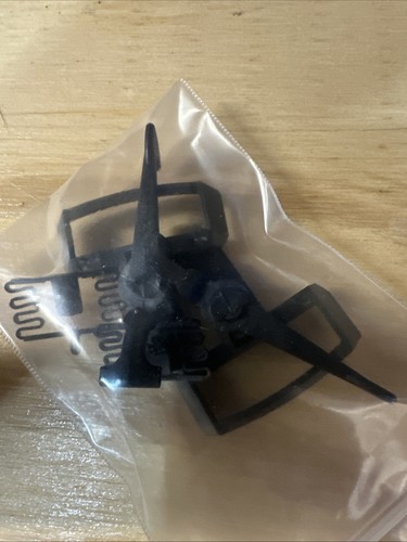 Two (2) USA Trains, Piko, AML G Scale Hook and & Loop H/L Couplers ...