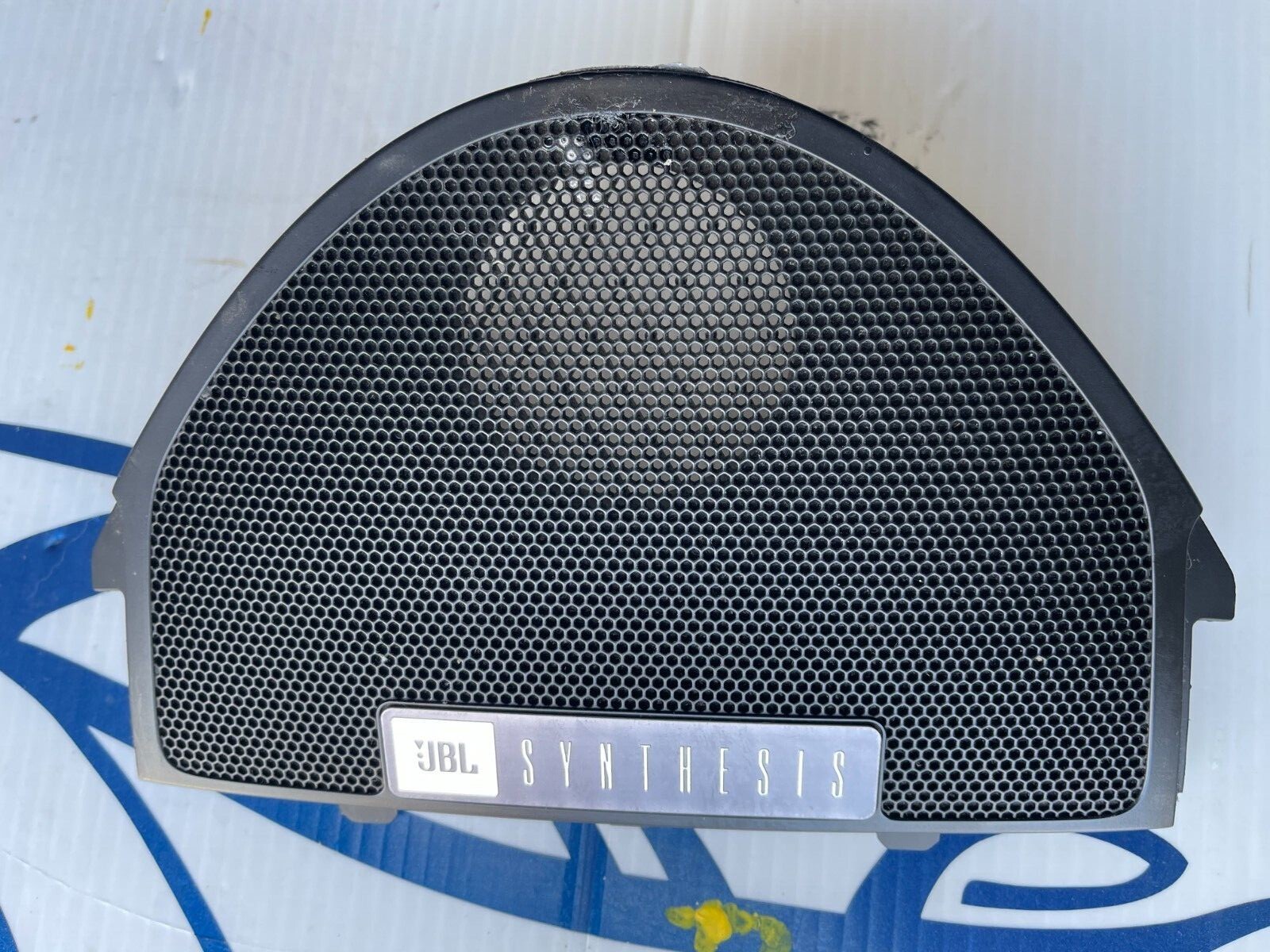 2004 2010 TOYOTA SIENNA CENTER DASH SPEAKER GRILLE TRIM COVER OEM 55474 ...