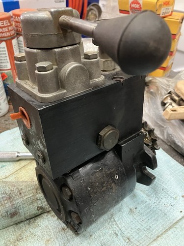 Parker 111-.am-0 Hydraulic Drive Motor W/ Flow Control Forward Reverse ...