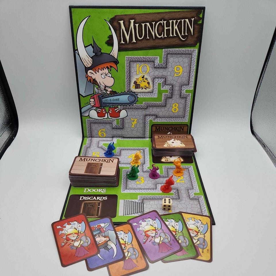 MUNCHKIN DELUXE FAMILY BOARD CARD GAME 3RD PRINTING COMPLETE MAGIC FANTASY HUMOR 837654320976 | eBay