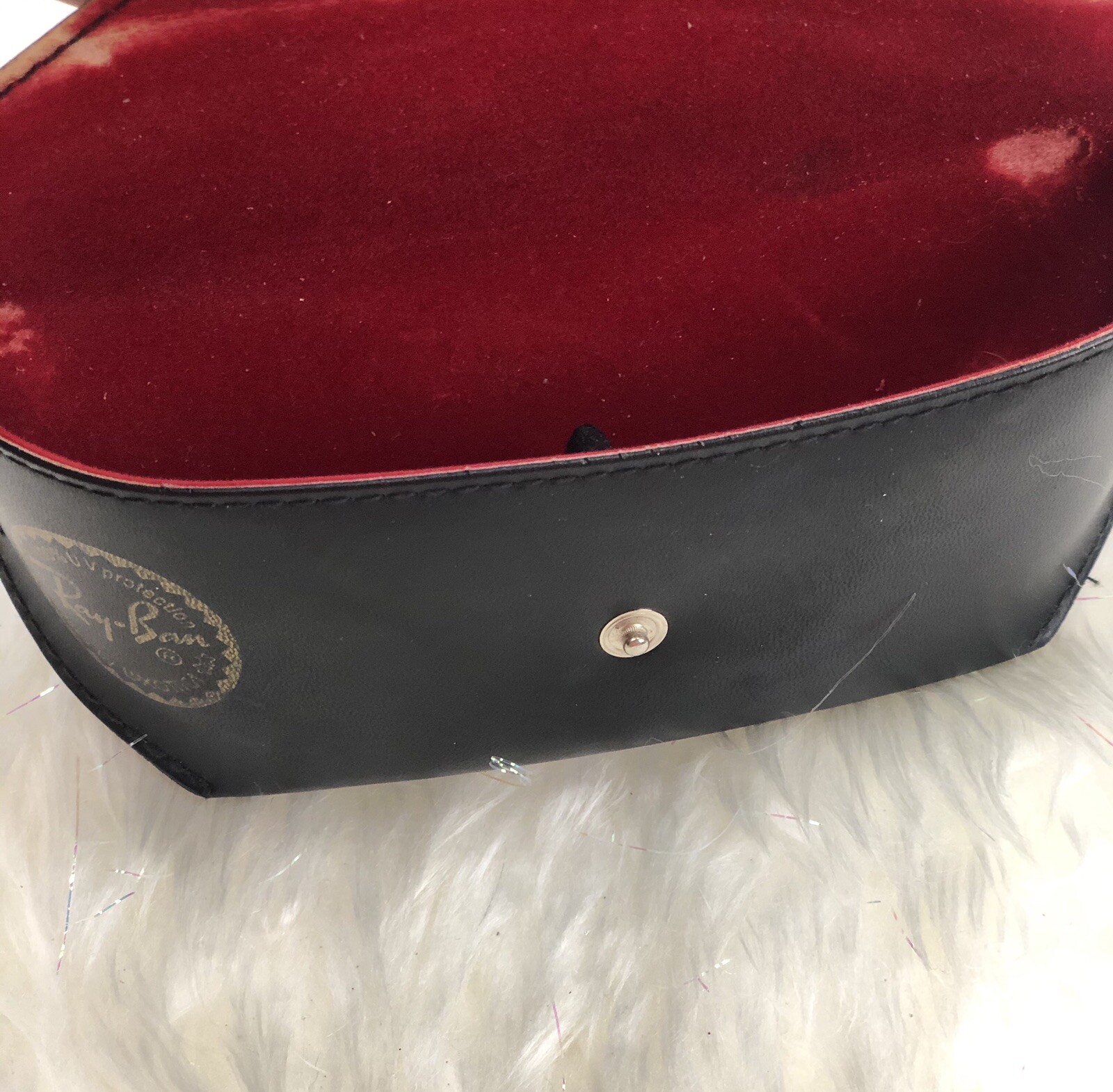Ray-Ban Leather Case with Booklet and Cleaning Cloth Red Felt Inside | eBay