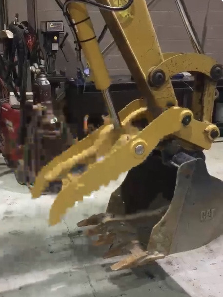 New Direct Link Hydraulic Thumb for a CAT 305.5D CR | eBay