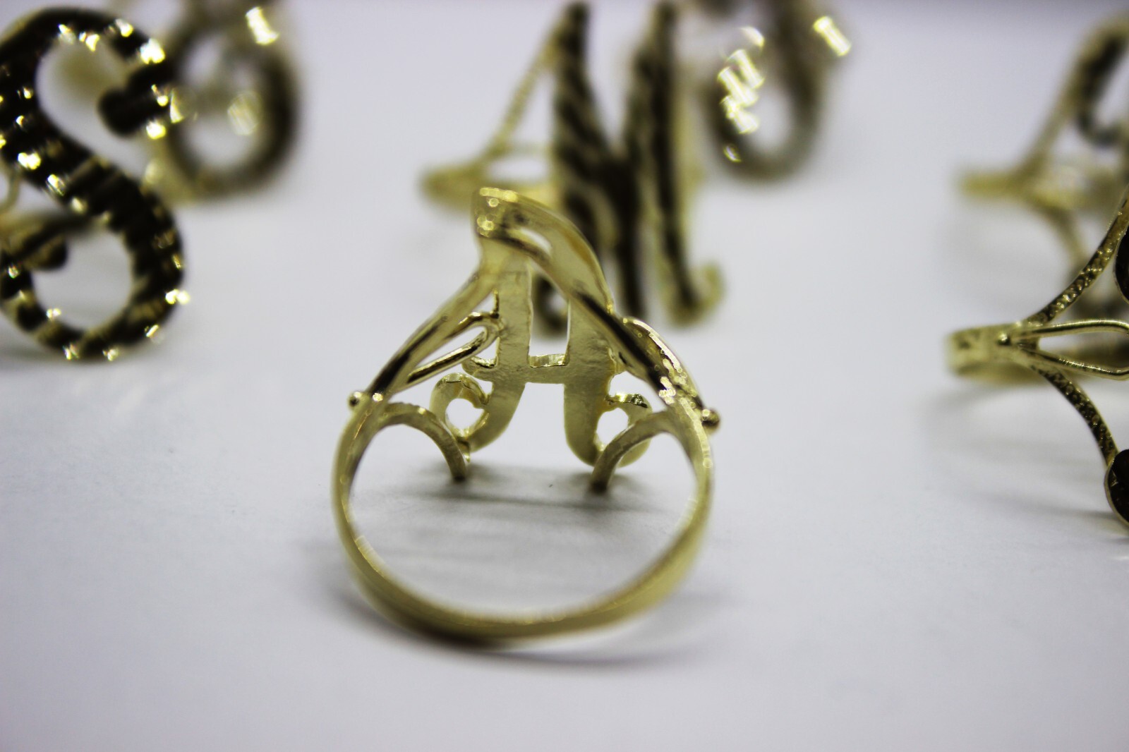 10k Solid Yellow Gold Cursive Initial Letter Ring Diamond Cut Medium ...