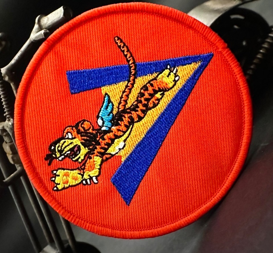 FAMOUS "FLYING TIGERS" AMERICAN VOLUNTEER GROUP (AVG) EMBROIDERED IRON ...