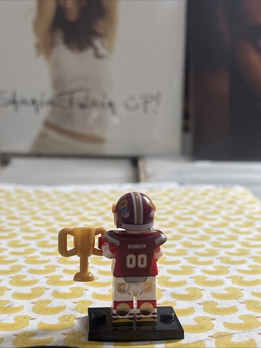 WASHINGTON COMMANDERS NFL FOOTBALL TEAM PLAYER LEGO MINIFIG redskins dc ...