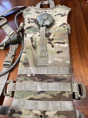 USGI OCP Multicam Molle II 3L/100oz Hydration System Carrier Pack w ...