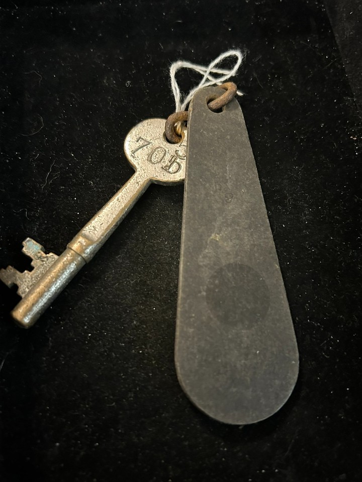 Vintage Muskogee Oklahoma Hotel Key Fob Hotel Severs Room 719 leather ...