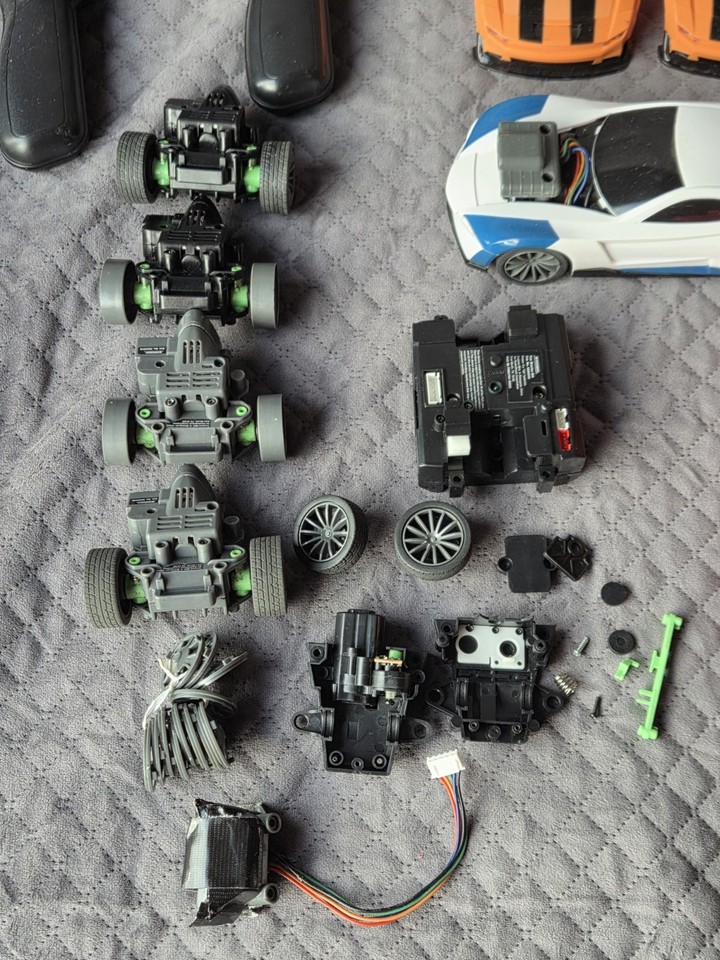 Xmods Radio Shack Lithium RC Controled Cars, 1 Car, 1 Car Disassembled ...