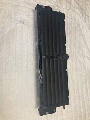 AUDI Q7 RADIATOR SHUTTER 2017-2022 OEM | eBay