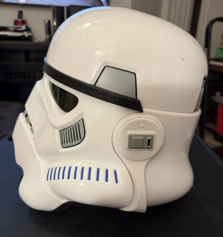 Star Wars Black Series Imperial Stormtrooper Voice-Changer Helmet ...