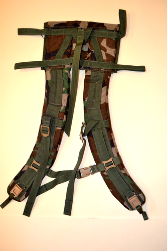 USGI MOLLE II WOODLAND BDU Camouflage Large Ruck Frame Shoulder Straps ...