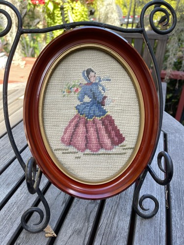 Vintage SOUTHERN BELLE NEEDLEPOINT Framed Bonnet Flowers Full Hoop ...