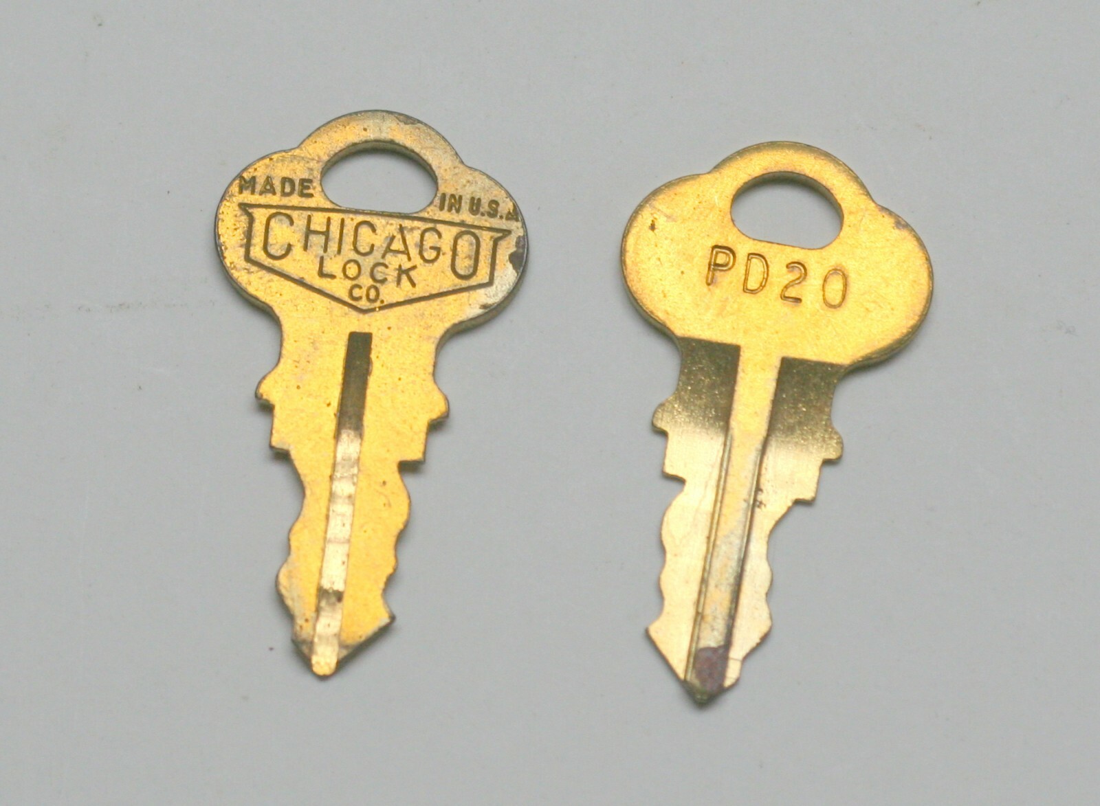 LOT OF 2 Vintage Chicago Lock Company Brass Keys PD20 Keyed Alike | eBay