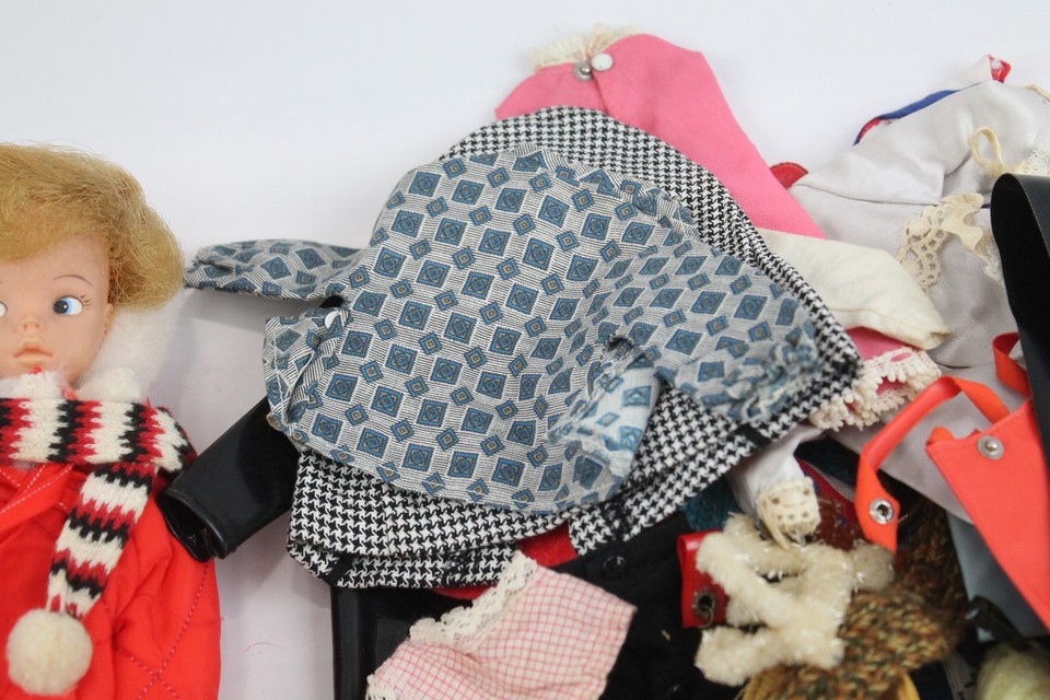 Pedigree Sindy Doll 1960s Blonde Made In England Mark w/ Clothing ...