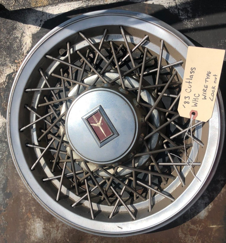 1983 Oldsmobile Cutlass Wheel Cover / Hubcap Wire Type / Lock nut ...
