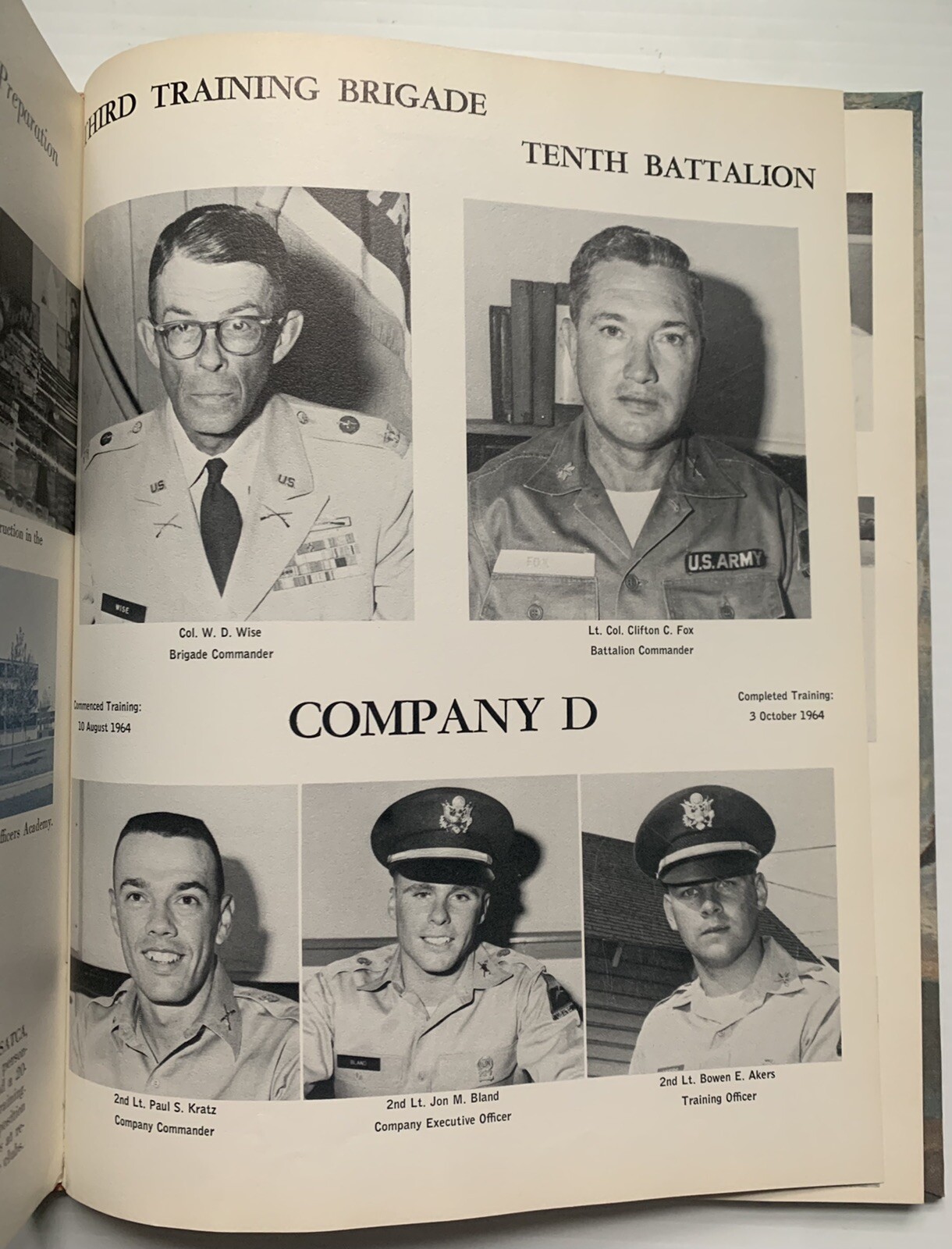 1964 U. S. ARMY BASIC SCHOOL YEARBOOK, ARMY TRAINING CENTER CO. D, FORT ...
