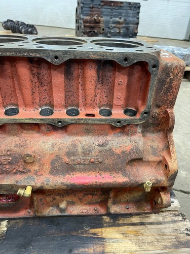 1961 Farmall IH 560 Diesel Tractor Engine Block D282 | eBay