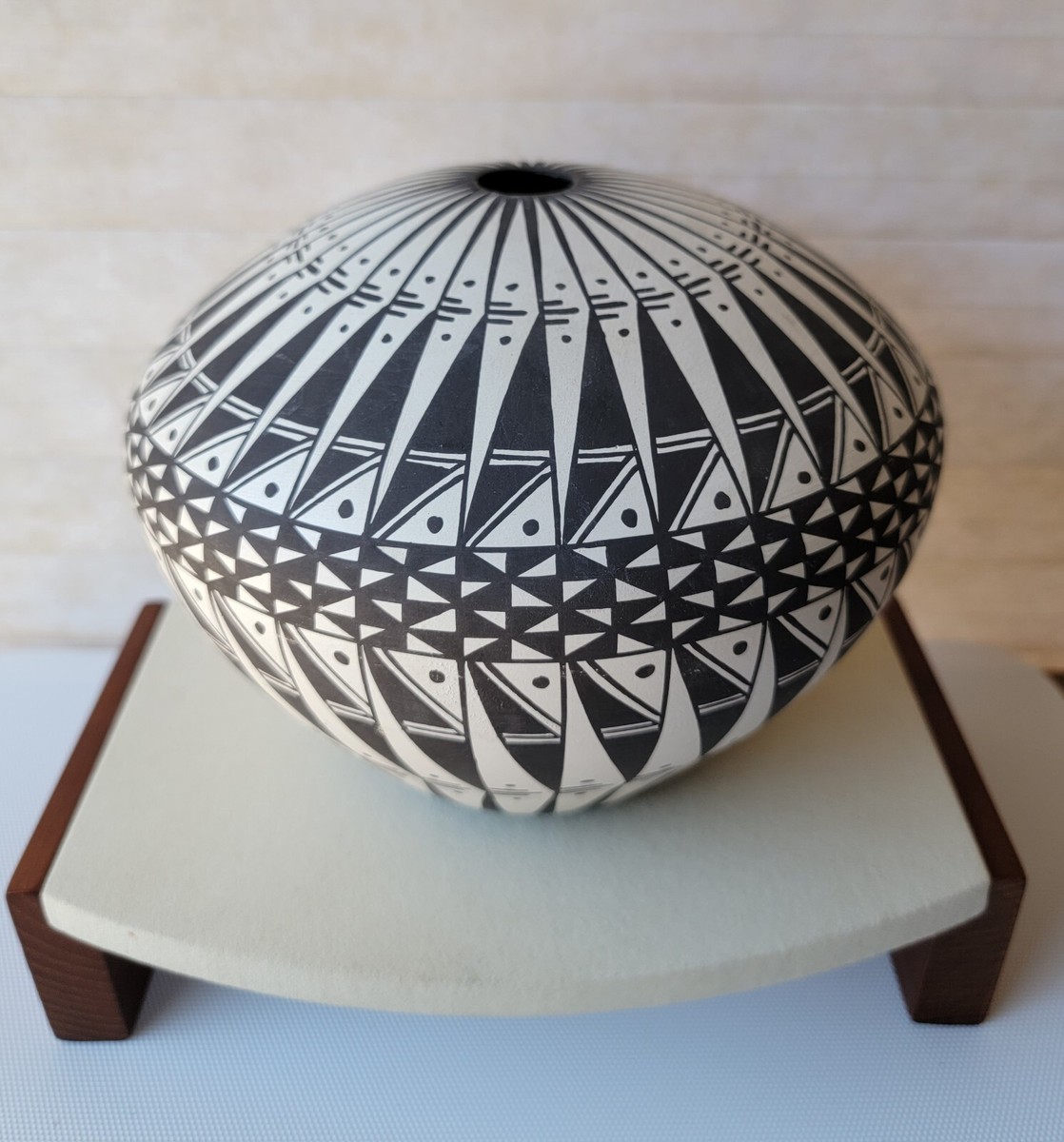 Native American Vintage Pottery Historic Pottery & Pueblo Pottery New