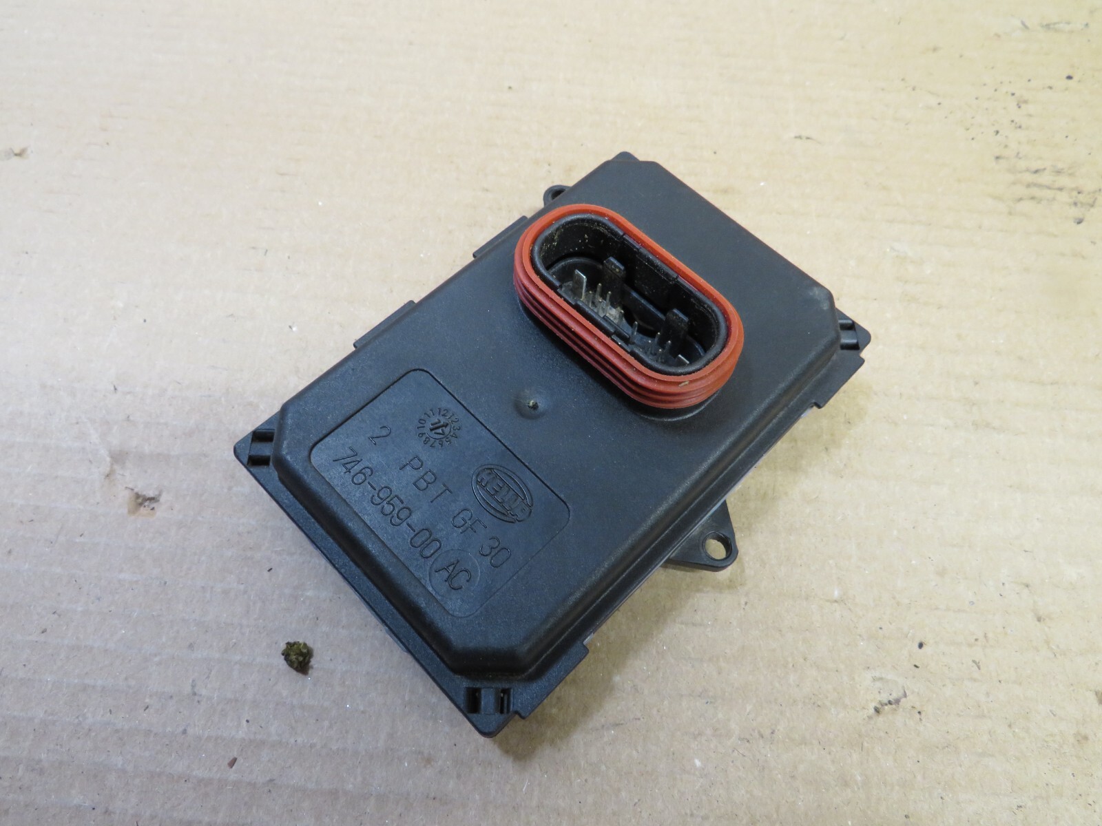 2015-2018 PORSCHE MACAN FRONT HEADLIGHT LAMP BALLAST MODULE UNIT OEM ...