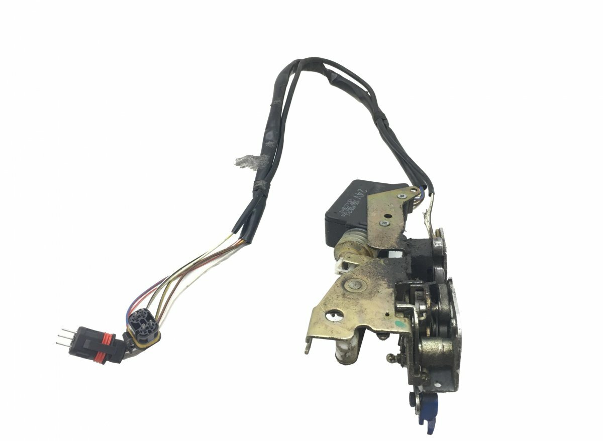 81626806147 Door lock, with central locking motor, Left MAN TGS,TGA,TGL ...