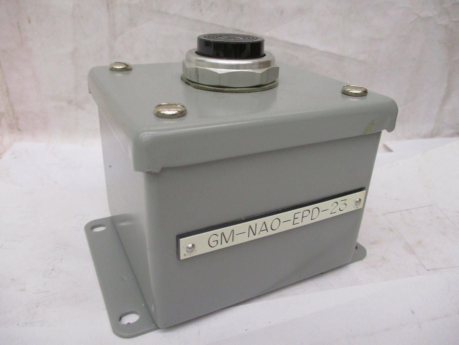 New other McNaughton-McKay Part Select Pushbutton Box MCMC-GM-NAO-EPD ...