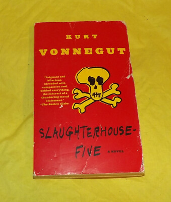 🌈 Slaughterhouse-Five: A Novel (Modern Library 100 Best Novels ...