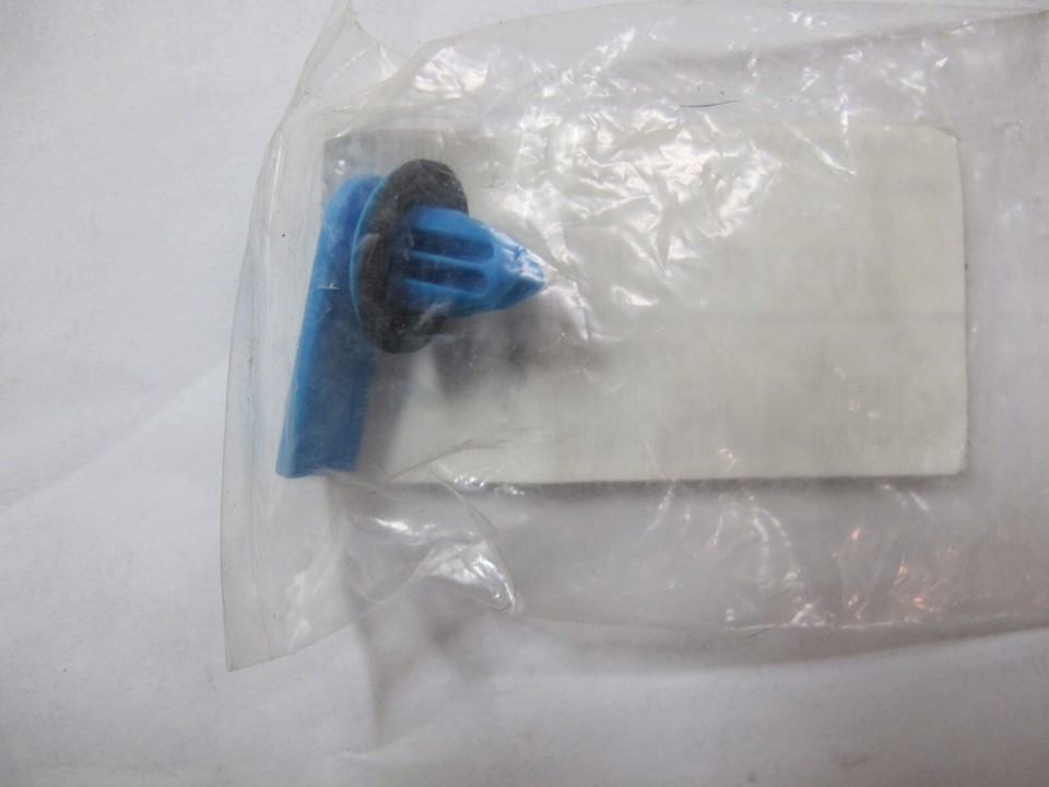 OEM 2012-2018 Subaru Exterior Fender Molding Clip Impreza Crosstrek ...