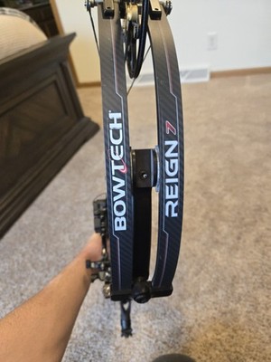 Bowtech Reign 7 Right Hand, 60lbs | eBay