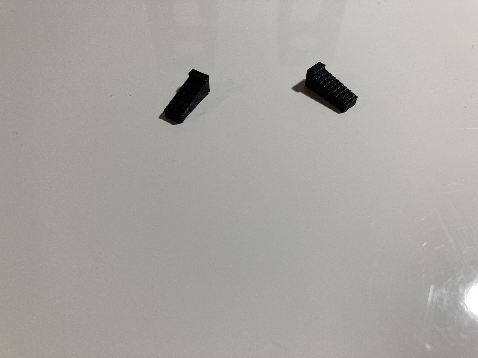 Ford Puma Parcel Shelf Bracket Clips - Great Design - Always Stays On ...