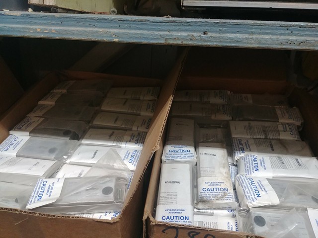 LiftMaster 376LM Garage Door Opener Keypad - Replaced With The 877max ...