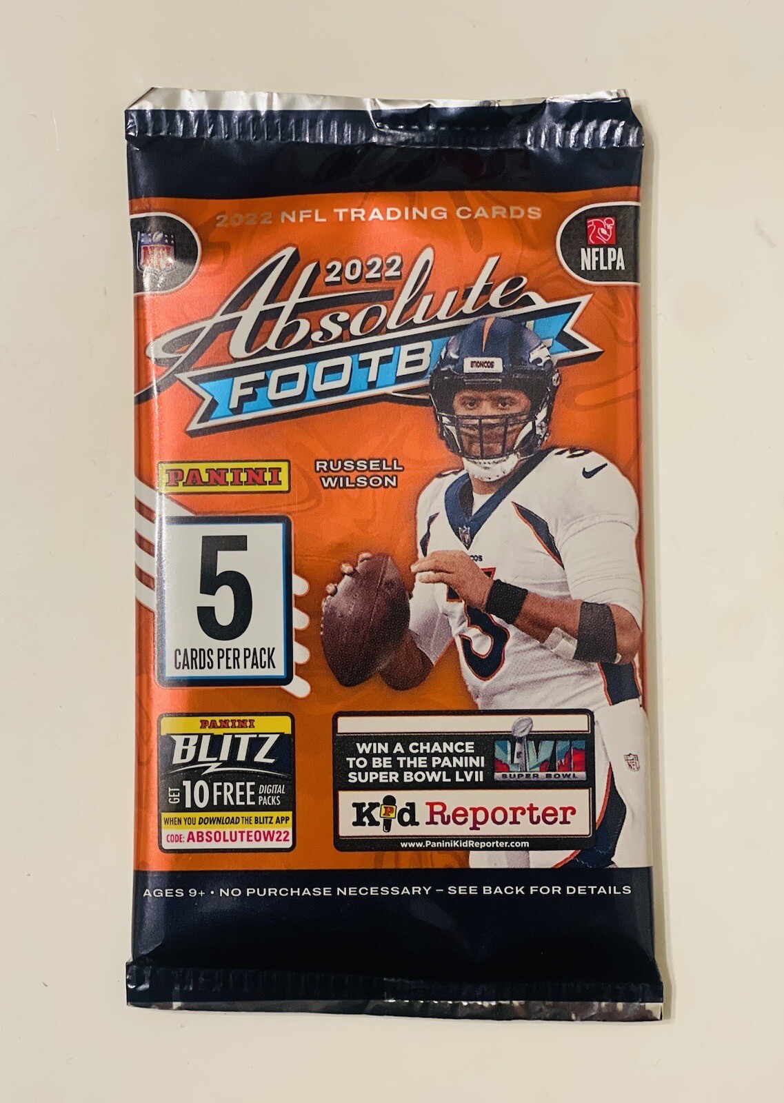 (1) 2022 Panini Absolute NFL Football Trading Cards Factory Sealed ...