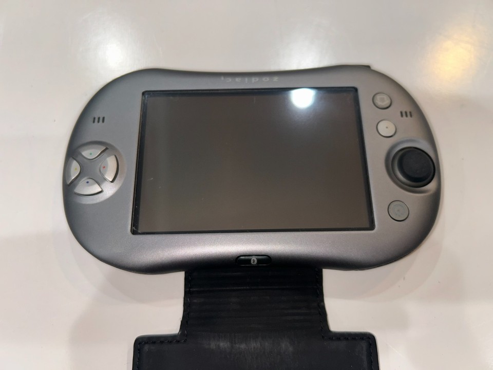 Tapwave Zodiac 1 with Charger, Documentation & Software CD with ...