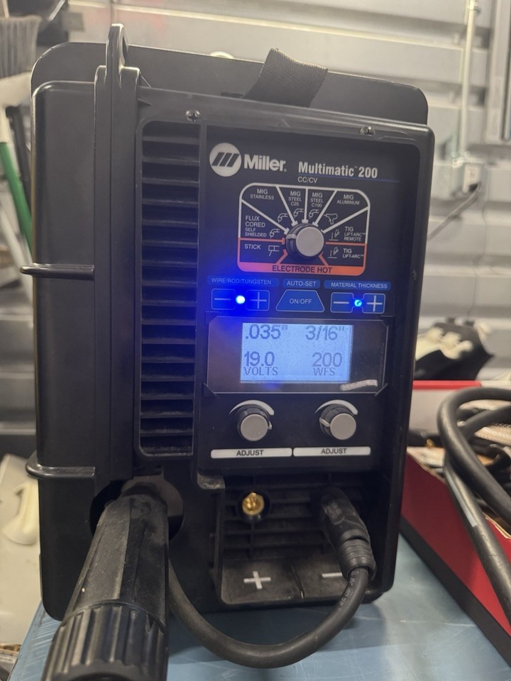 Miller Multimatic 200 Multiprocess Suitcase Welder (907518) MIG / TIG ...