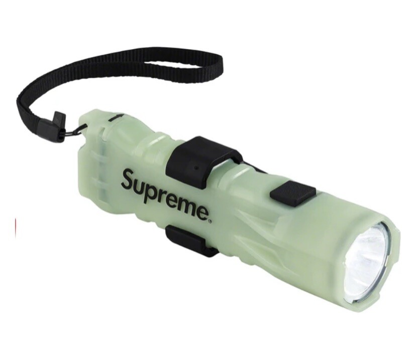 Supreme Pelican 3310PL Flashlight Glow in the Dark Box Logo SS19 ...