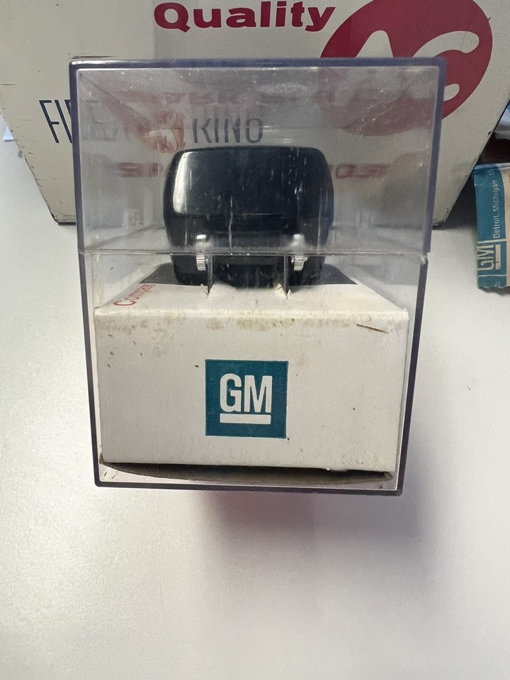 Vintage Chevrolet Pontiac Buick Olds Cadillac NOS GM Dash/WS Mount ...