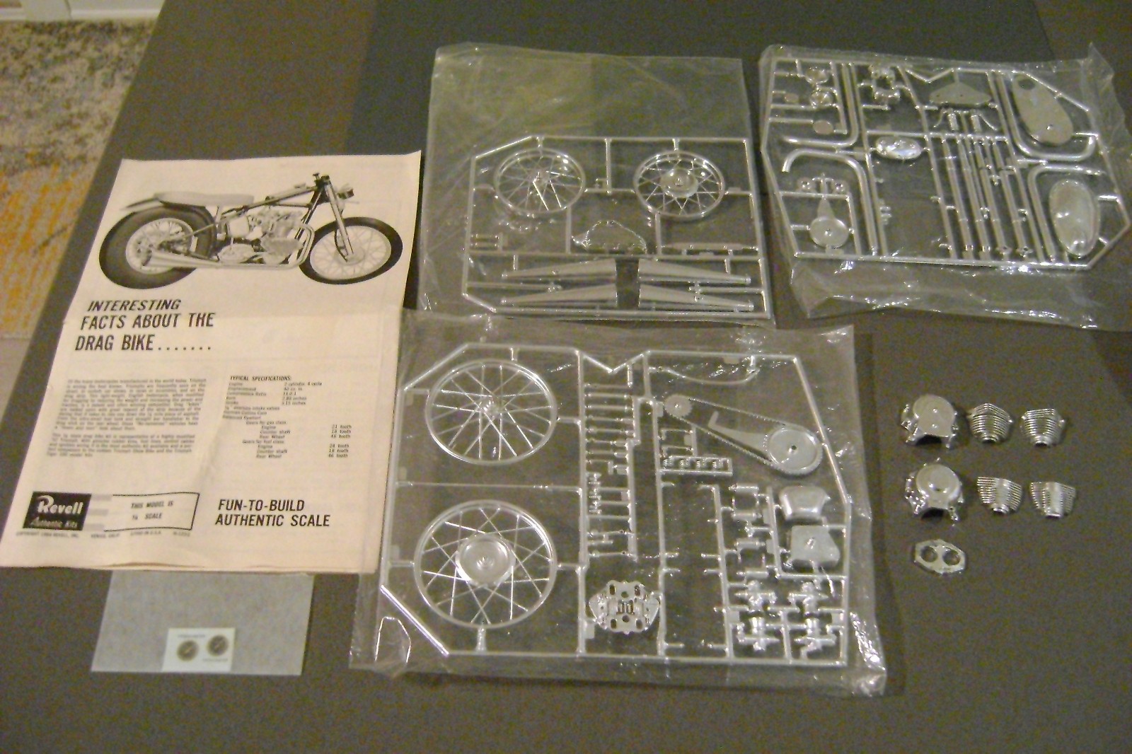 VINTAGE REVELL TRIUMPH 1/8 SCALE DRAG BIKE MODEL KIT | eBay