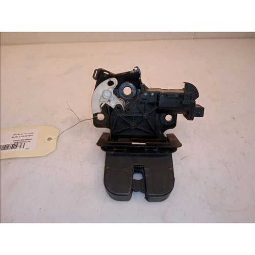 serrure hayon audi A6 III 8P4827505D 43995 | eBay