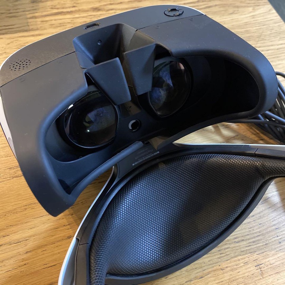 Sony PlayStation VR PSVR PS4 PS5 Virtual Reality Headset Bundle Used ...