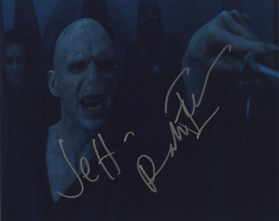 RALPH FIENNES SIGNED AUTOGRAPHED COLOR HARRY POTTER PHOTO TO JEFF | eBay