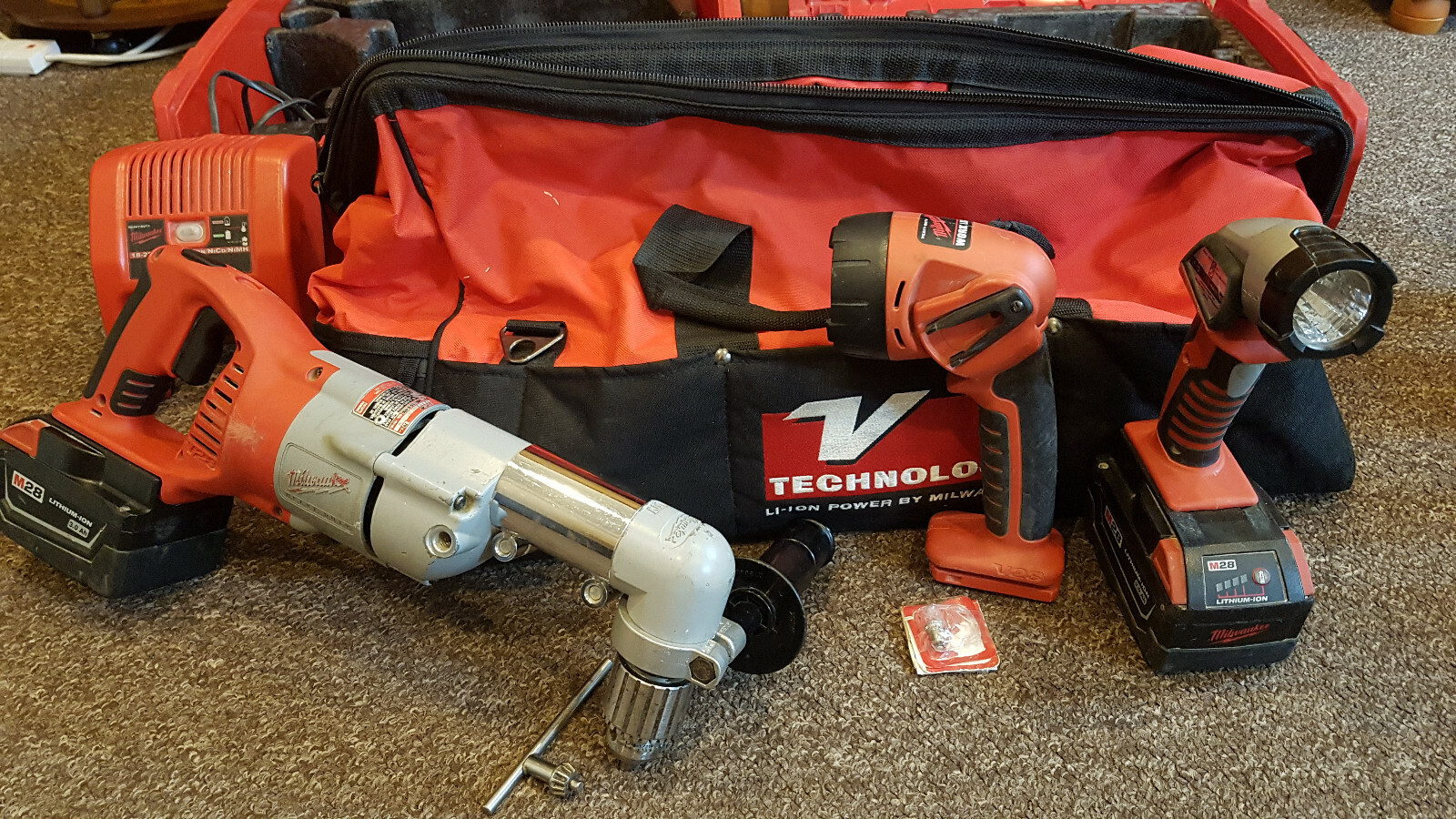 Milwaukee M28 28V Heavy Duty V28 Kit | eBay UK