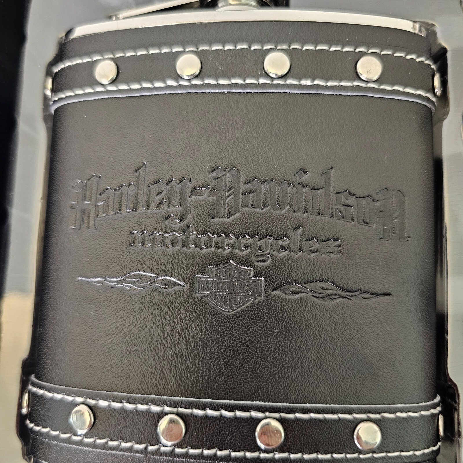 Harley-Davidson Motorcycles Flask Gift Set for sale online | eBay
