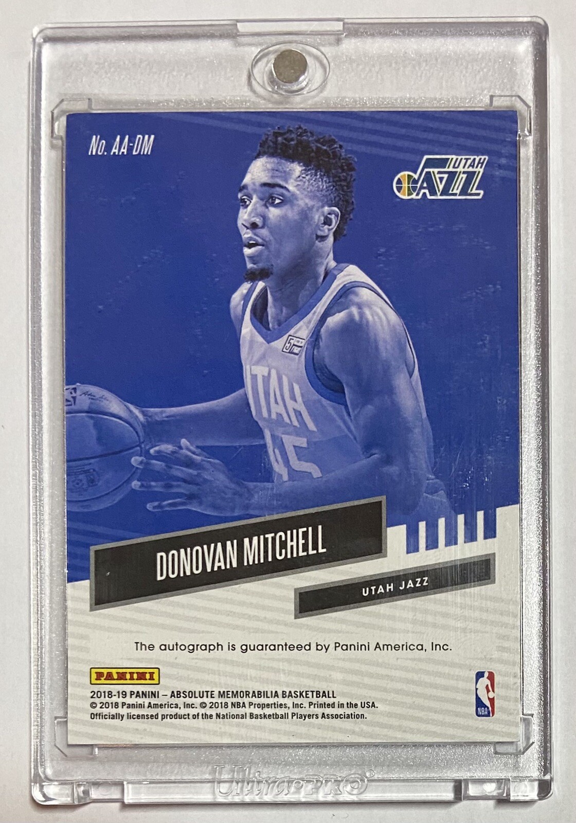 Donovan Mitchell 2018-19 Absolute Memorabilia 10th Anniv Gold Autograph ...