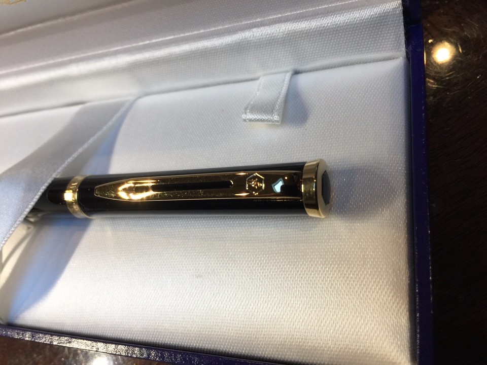 WATERMAN FRANCE BLACK WITH GOLD TRIM FOUNTAIN PEN AND BALLPOINT PEN SET ...