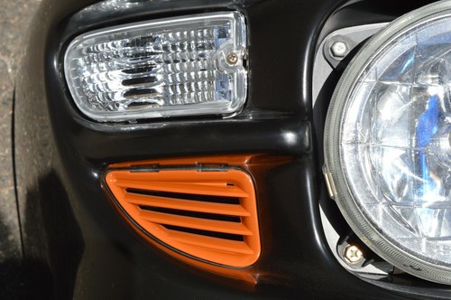 GENUINE SUBARU WRX RH FRONT BUMPER BAR ORANGE VENT 99- 00 GC8 GF8 ...