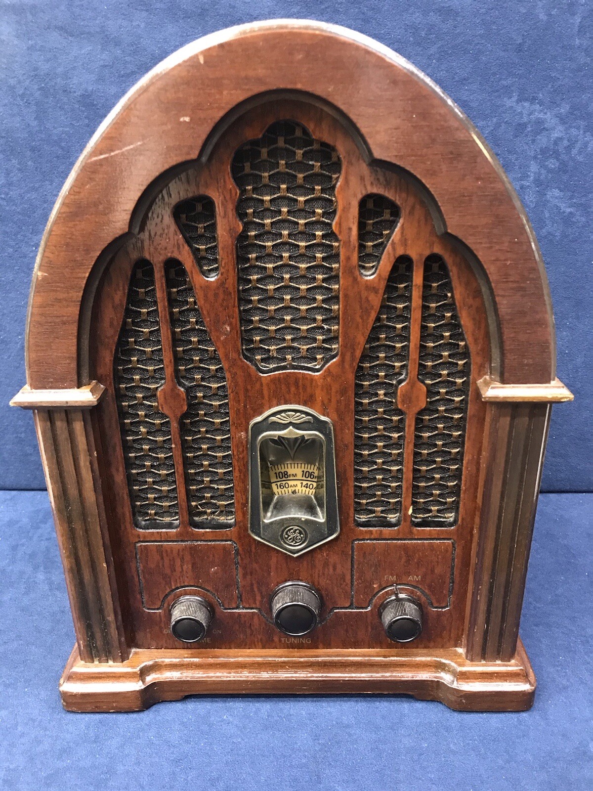 General Electric GE Reproduction Model No 7-4100JA Cathedral AM/FM ...