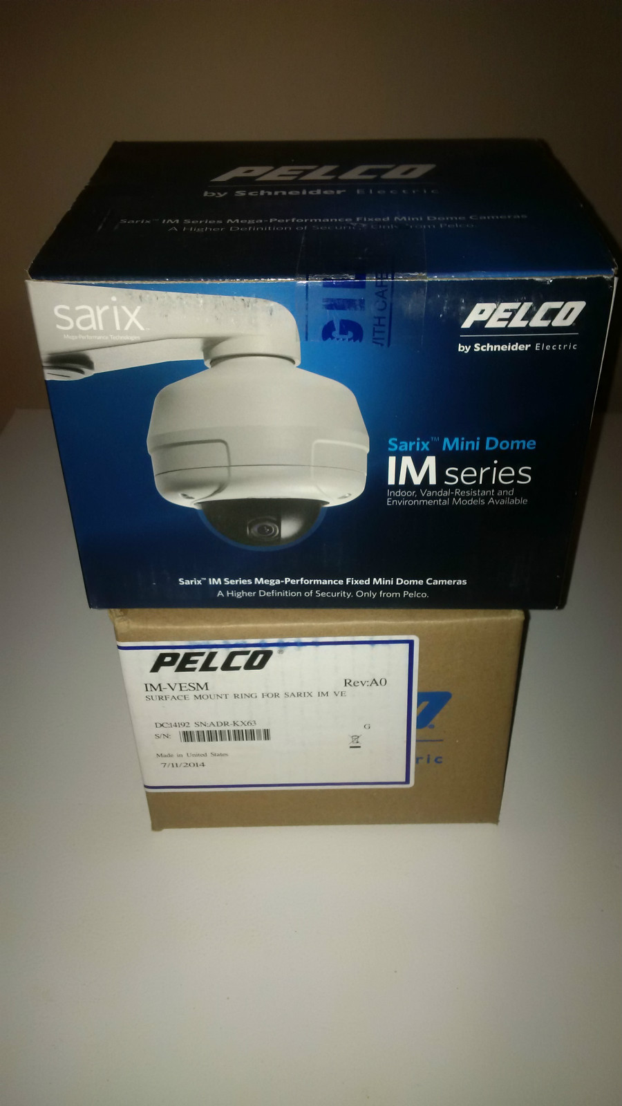 Pelco IMS0DN10-1E Sarix 0.5MP IP Outdoor Day/Night Mini-Dome Camera w ...