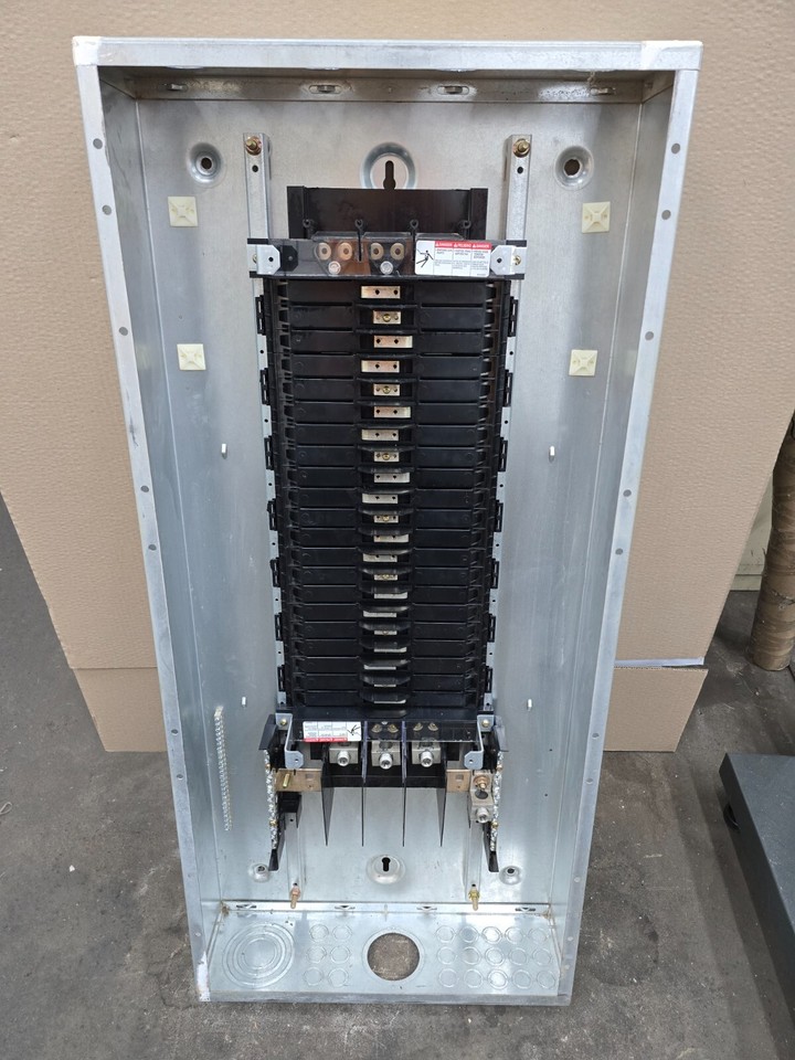 SQUARE D 150 AMP MAIN LUG NF PANELBOARD 480Y/277 VAC 3 PHASE 4 WIRE 42 ...