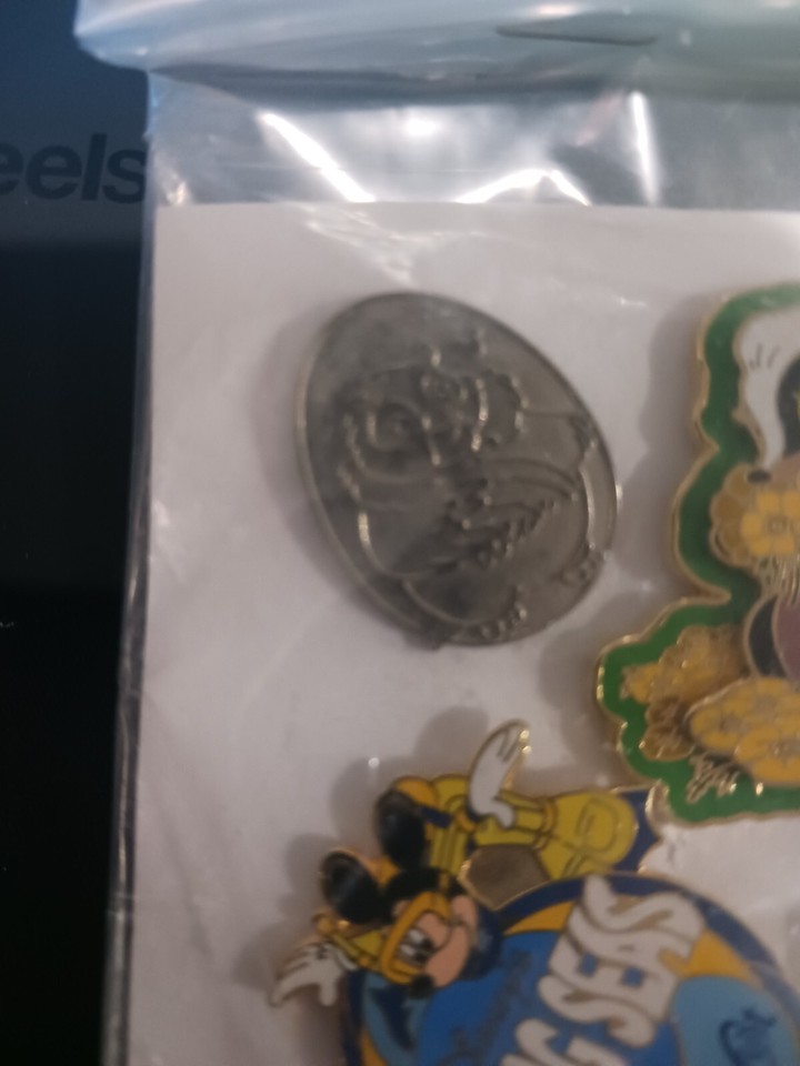 Authentic Disney Pins Lot of 11 Limited Edition And Purchased from ...